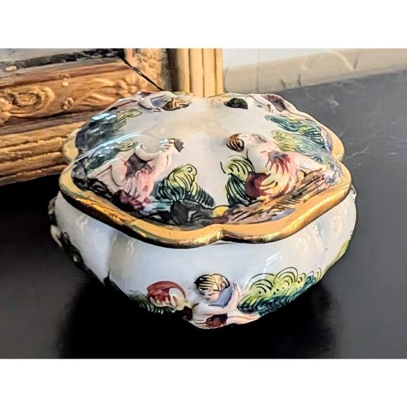 Capodimonte | Other | Capodimonte Porcelain Hand Painted Trinket Box ...